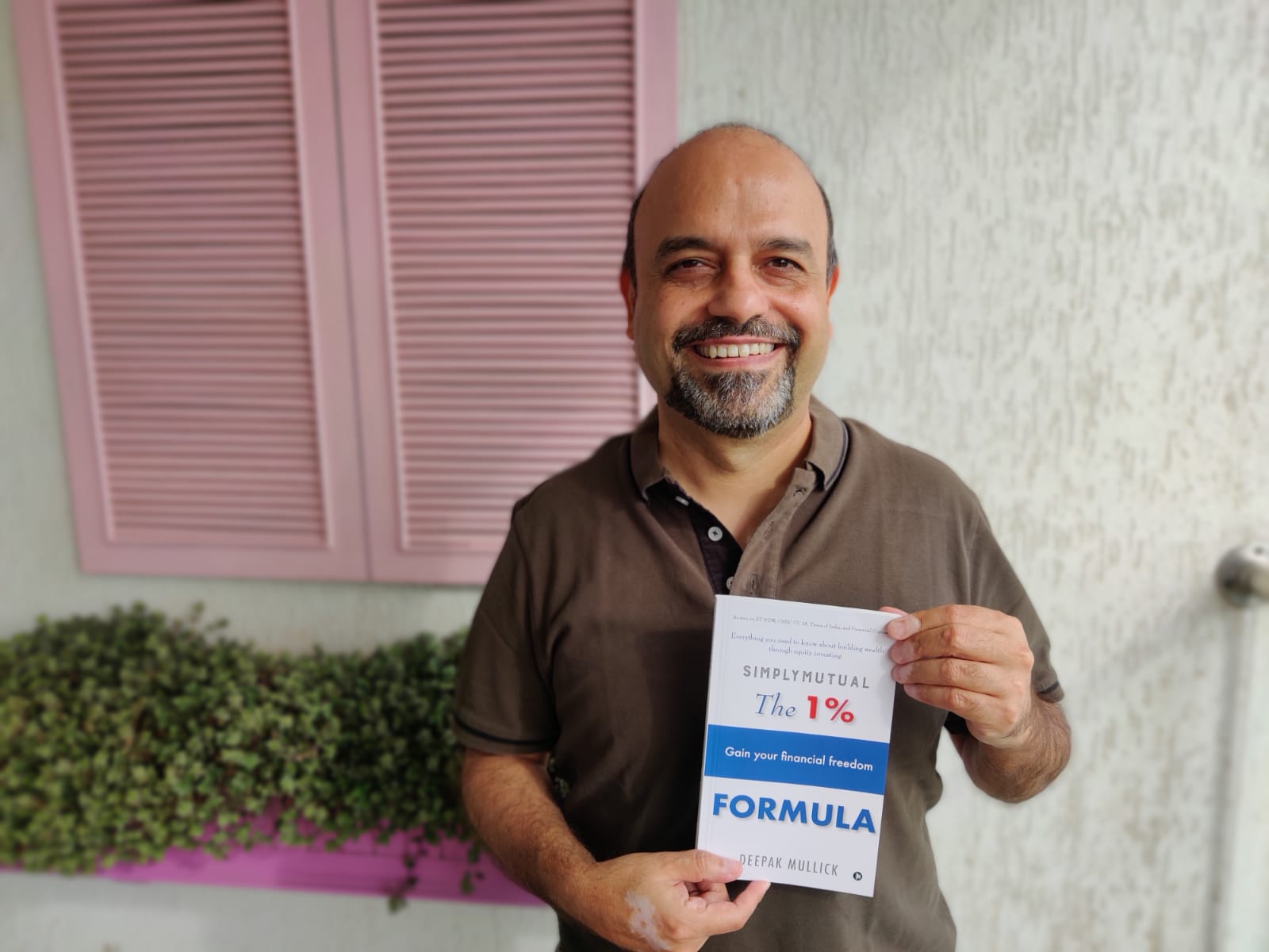 Book Spotlight: SimplyMutual : The 1% Formula To Gain Financial Freedom ...